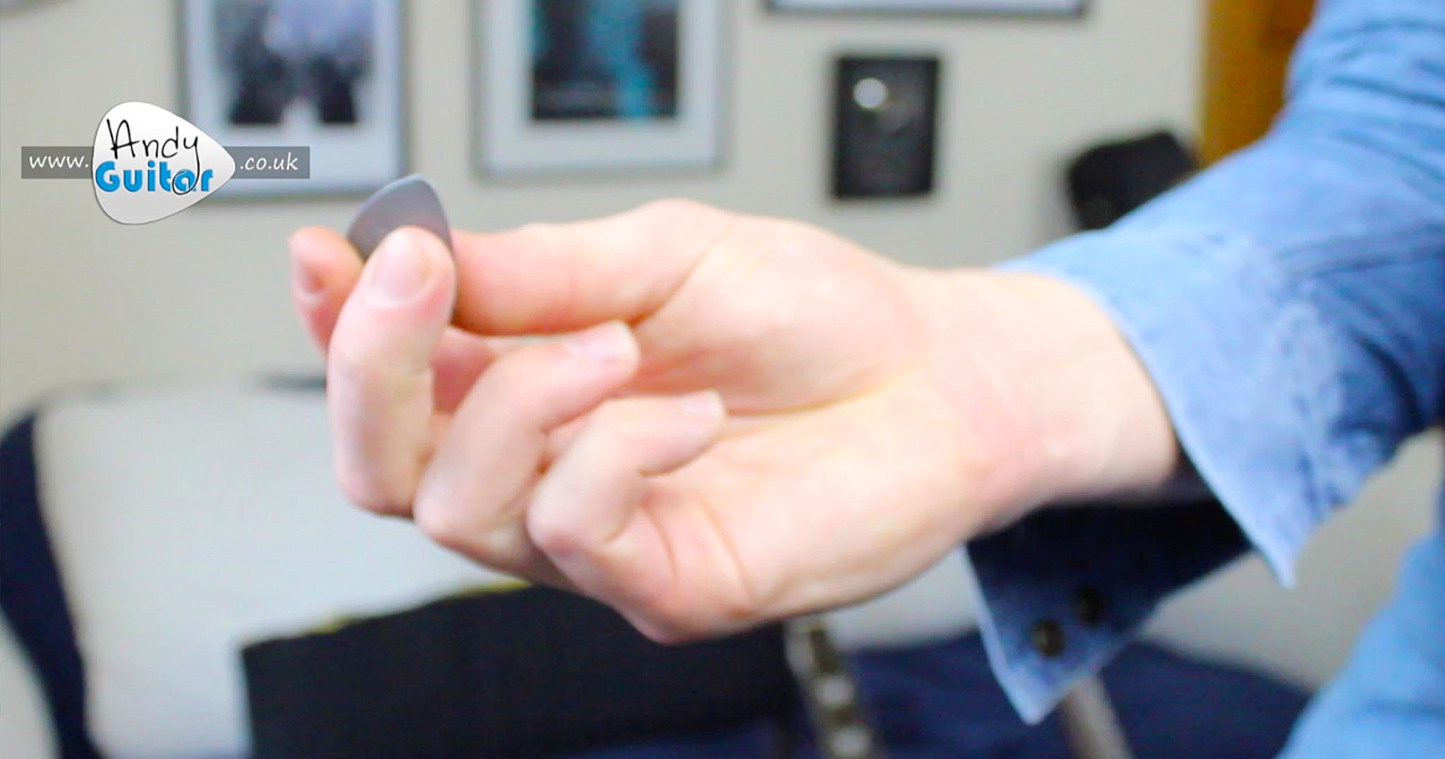 How to hold (and choose) a pick | Andy Guitar